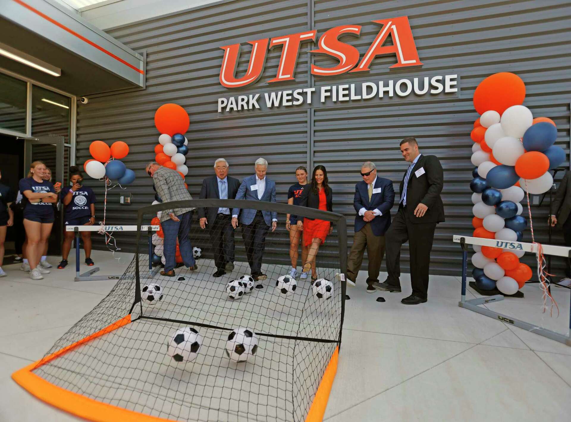 UTSA athletic director Lisa Campos' contract extended