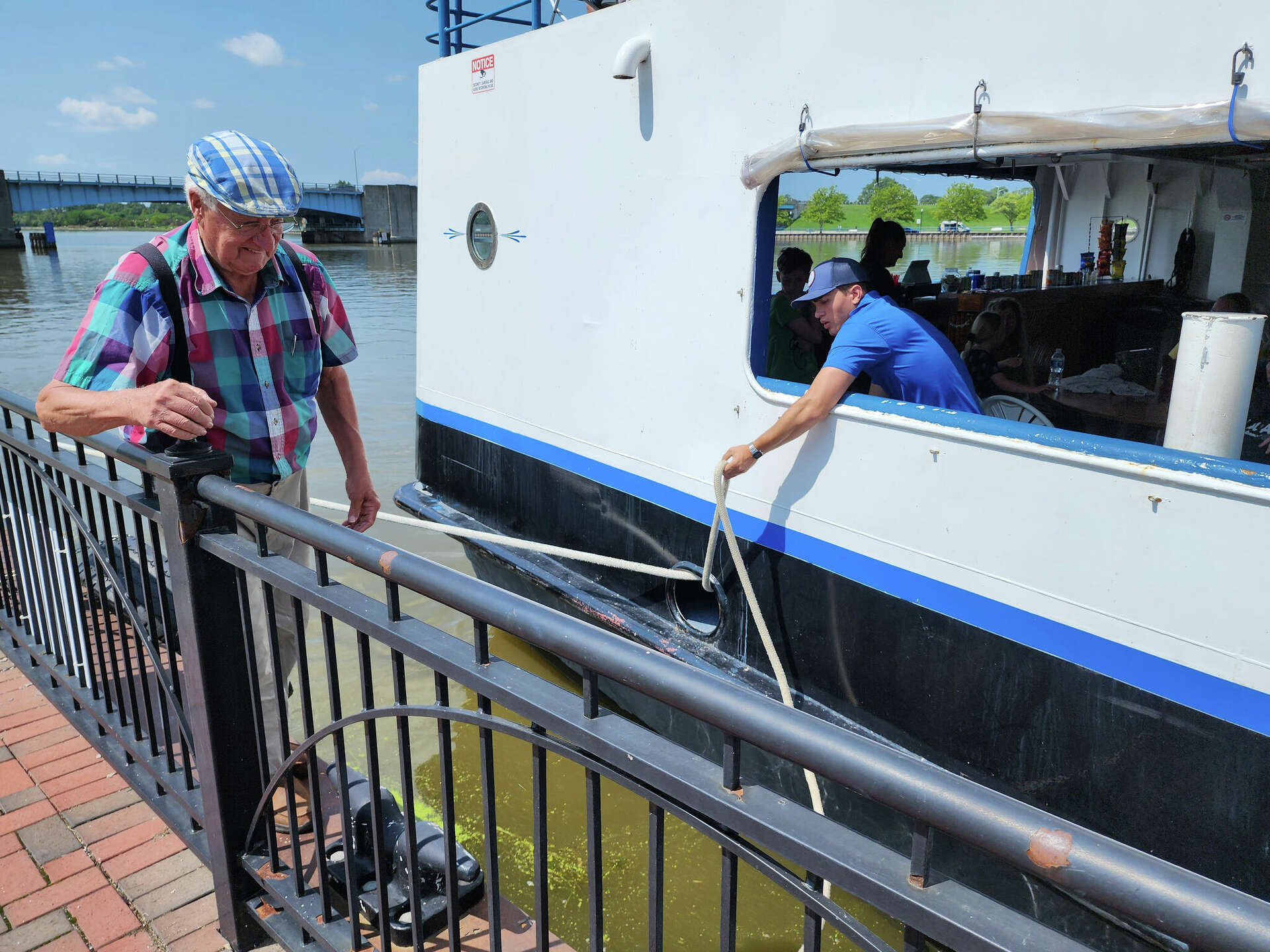 Bay City Boat Lines brings beer and music to the Saginaw River