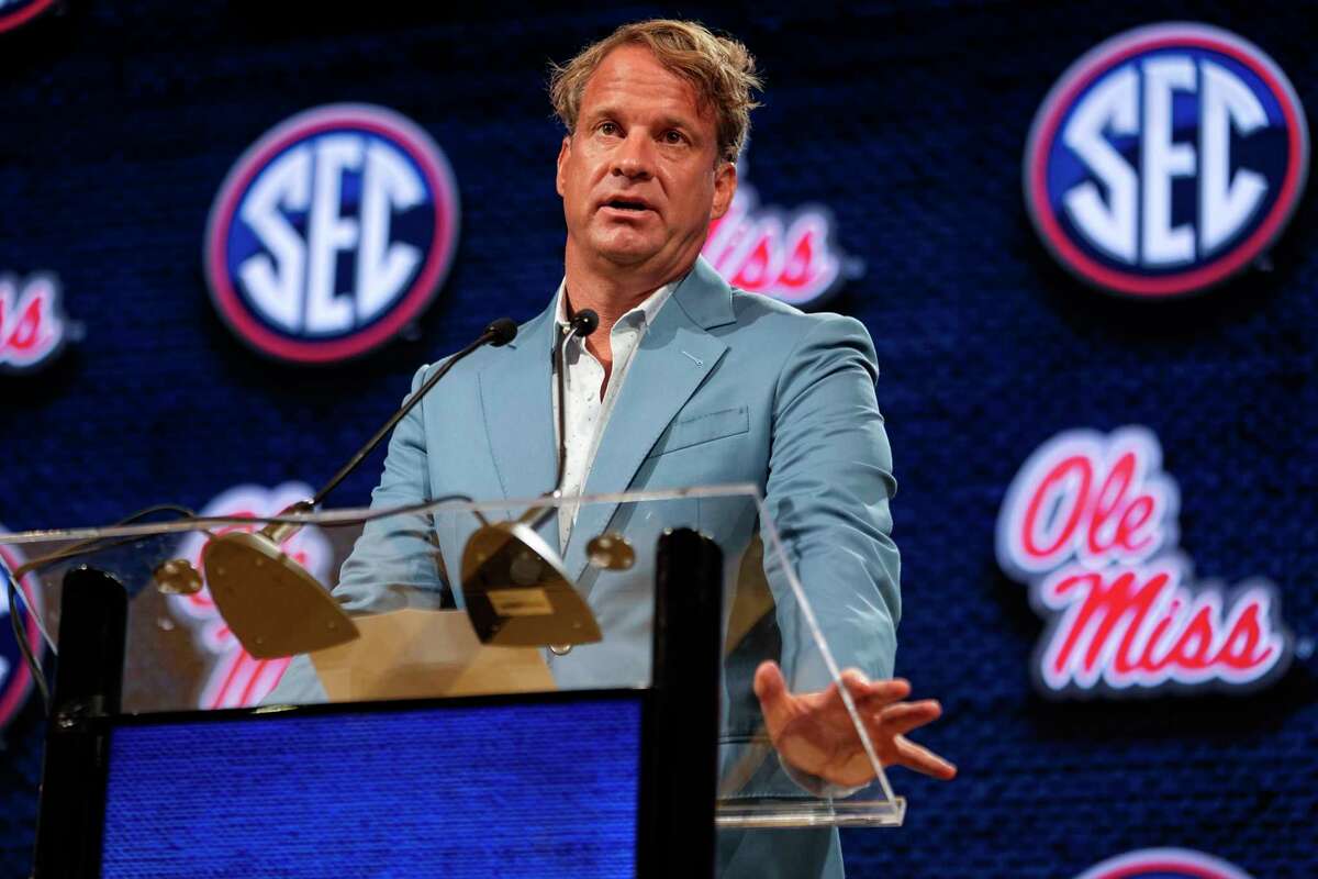 SEC football: Lane Kiffin tries to be a model of restraint on A&M