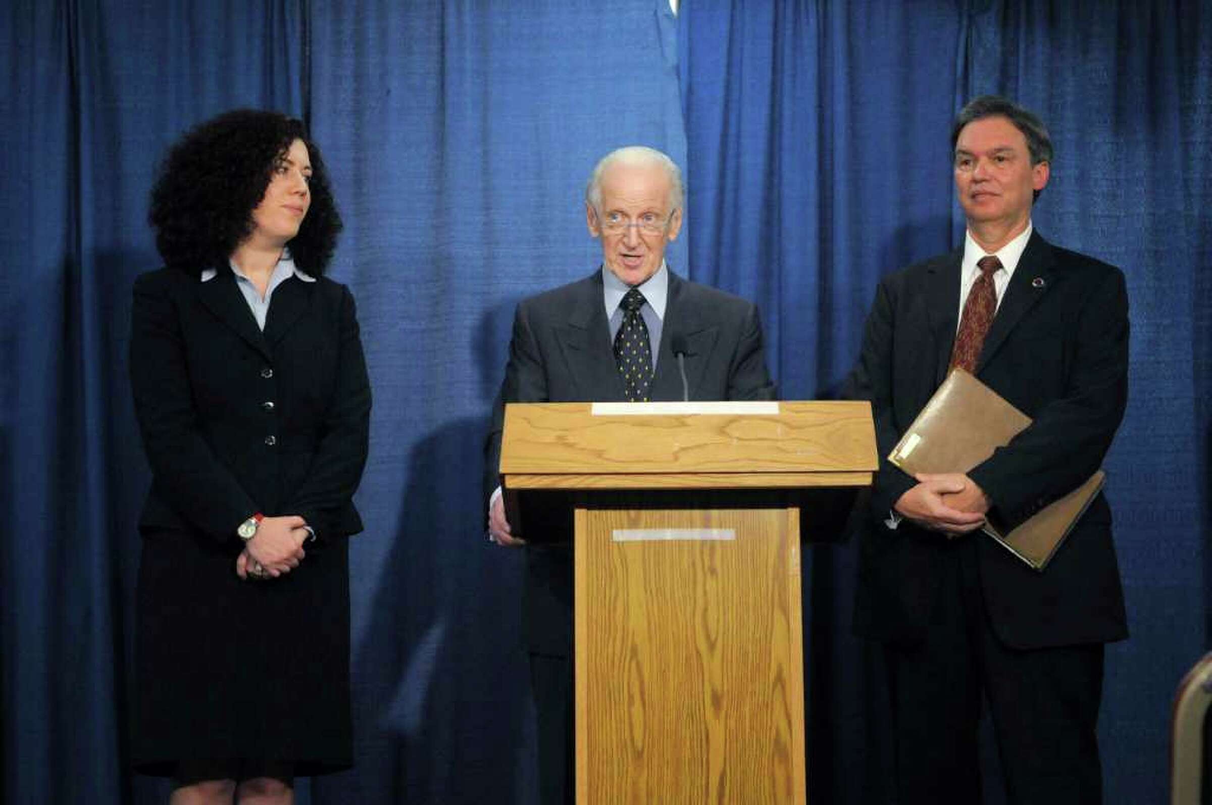 Aqueduct gaming report rips Paterson, Senate leadership