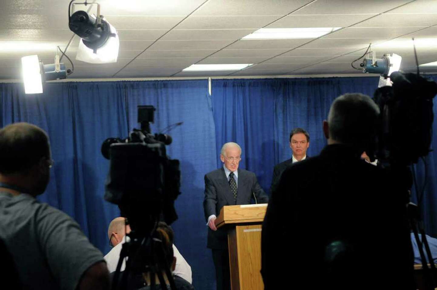 Aqueduct gaming report rips Paterson, Senate leadership