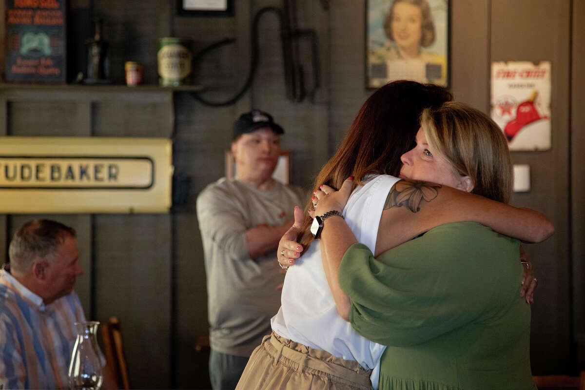 Burn survivor returns to site of deadly San Marcos apartment fire