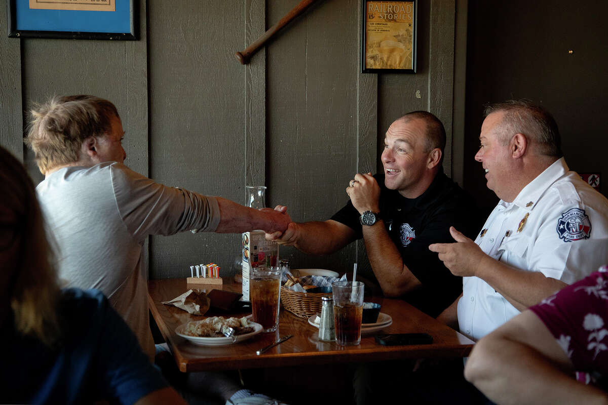 Burn survivor returns to site of deadly San Marcos apartment fire