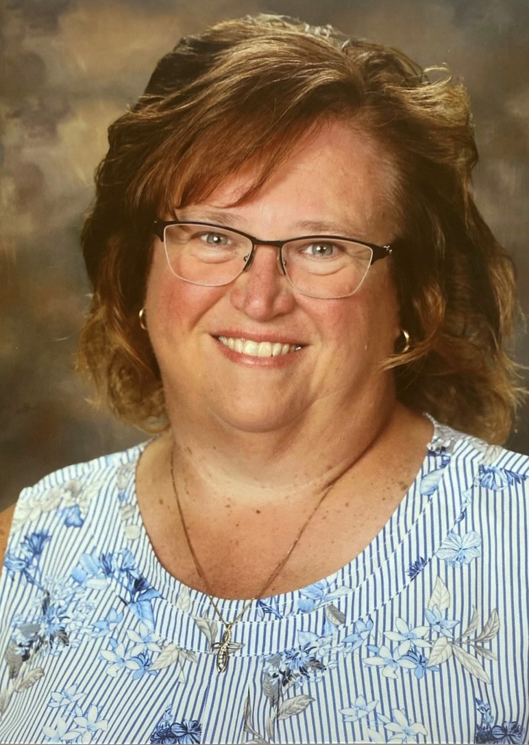 Cindy Engelhard reaches 40 year milestone of teaching at school