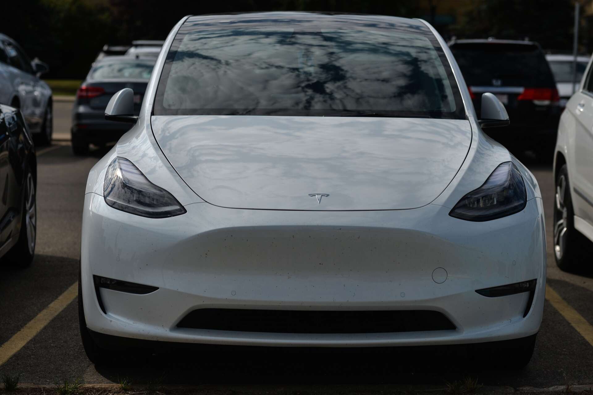Tesla recall: Model S, X vehicles affected by seat belt malfunction