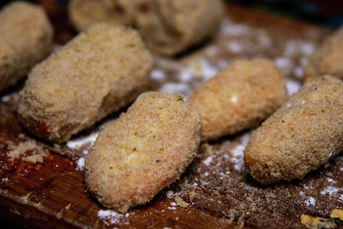 How to make pepper poppers
