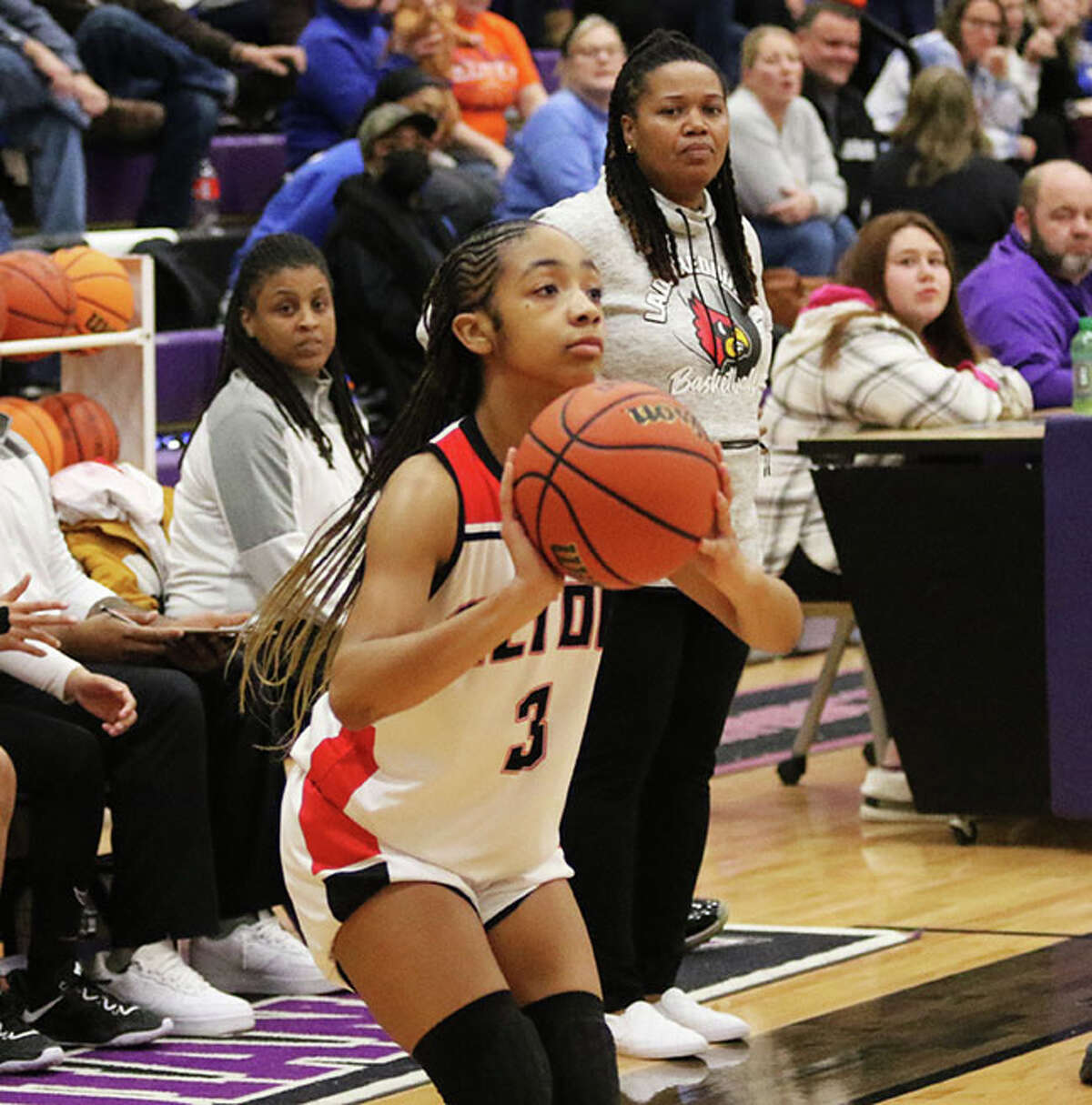 Proctor does it all as 'floor general' for the Redbirds