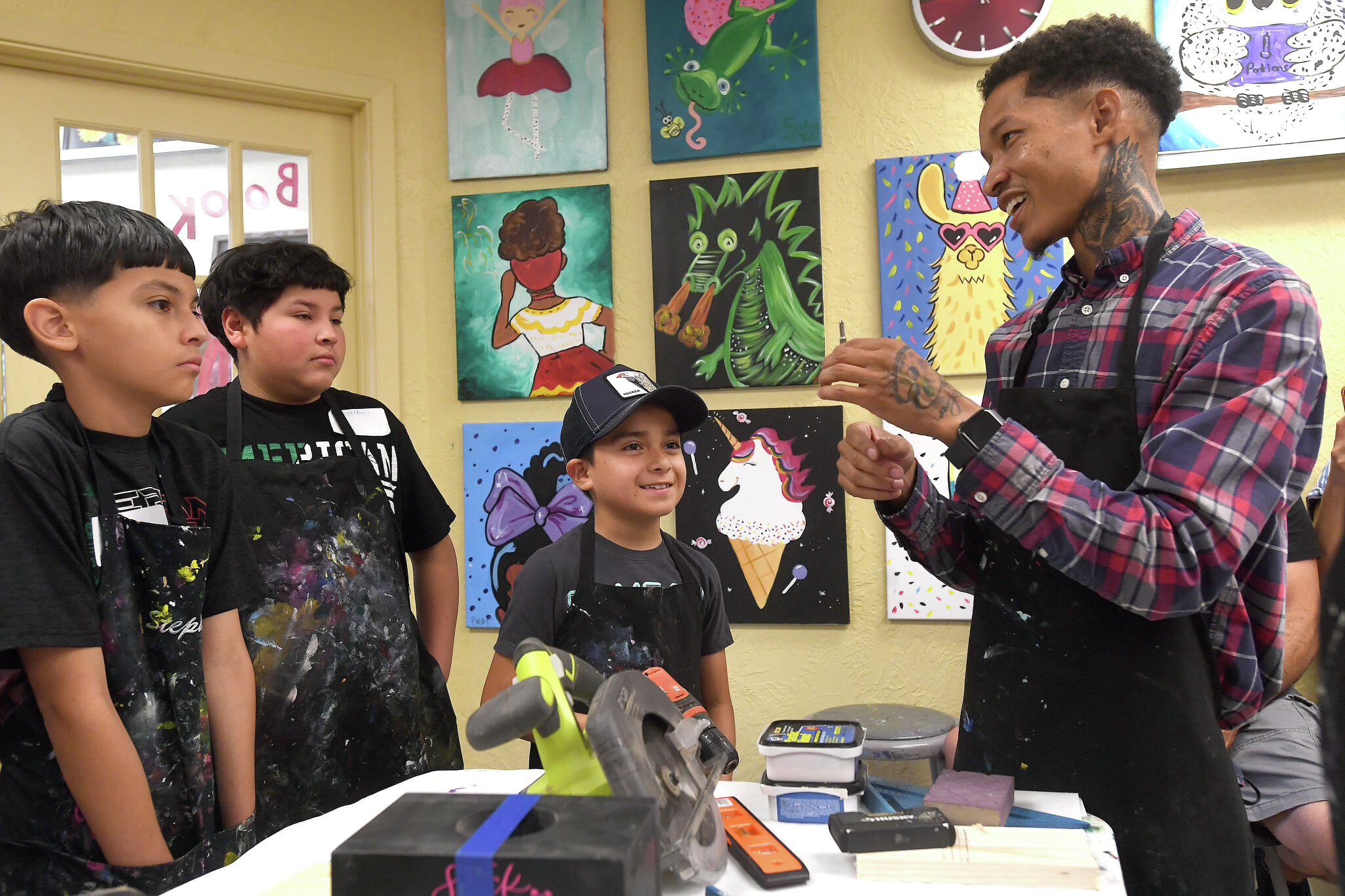 Beaumont craftsman leads workshop to build youth skills