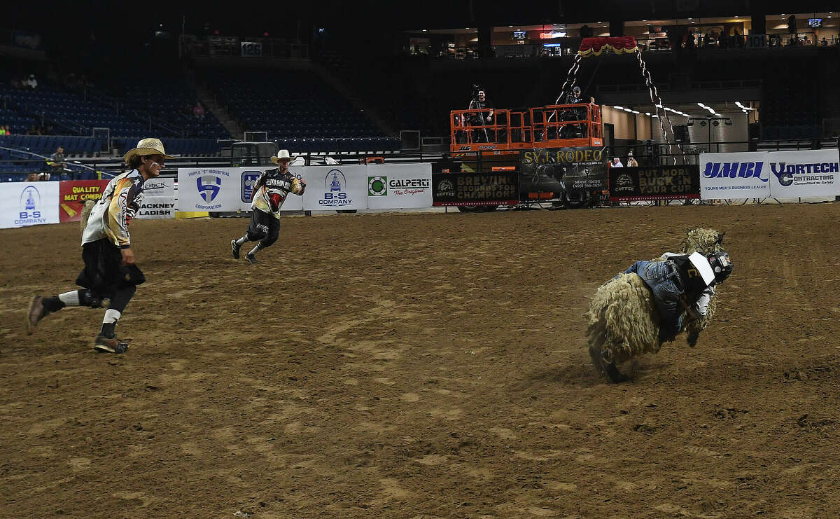 Professional bull riding offers rodeo thrills in Beaumont