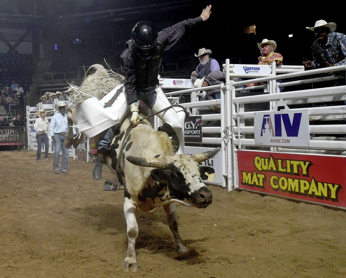 Professional bull riding offers rodeo thrills in Beaumont