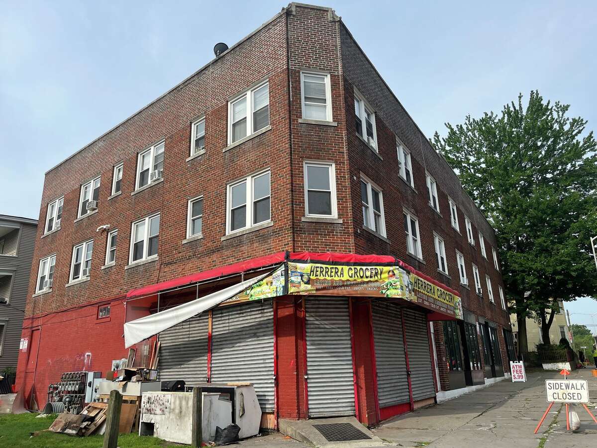 Prosecutor: Hartford mom to face more serious charges in son's death