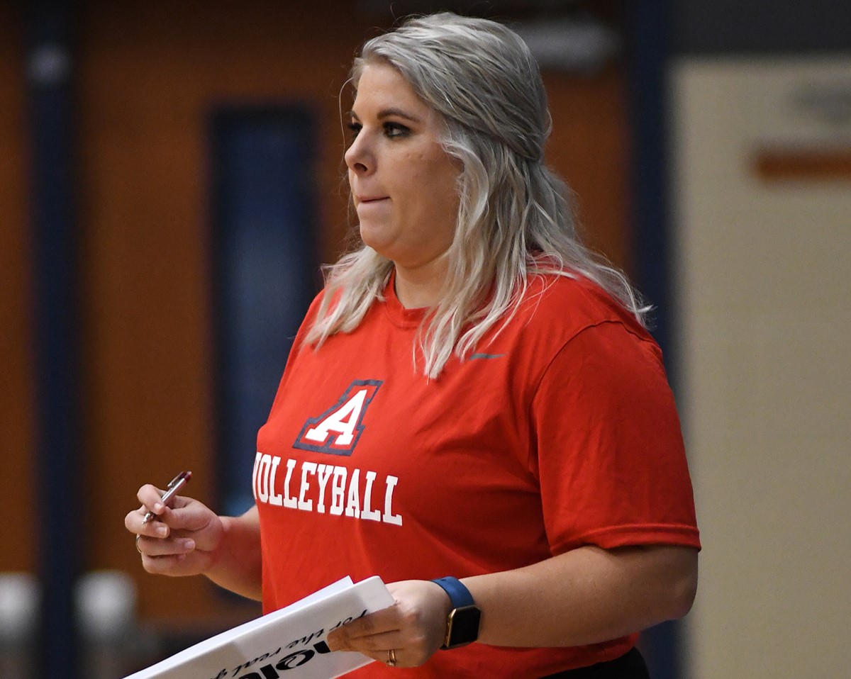 Elmore joins promising Porter team in return to head coaching