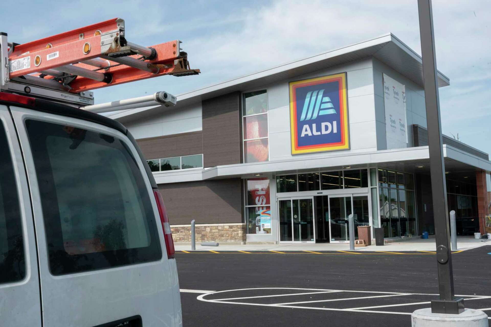 North Greenbush adds Aldi grocery store next door to Chick-fil-A