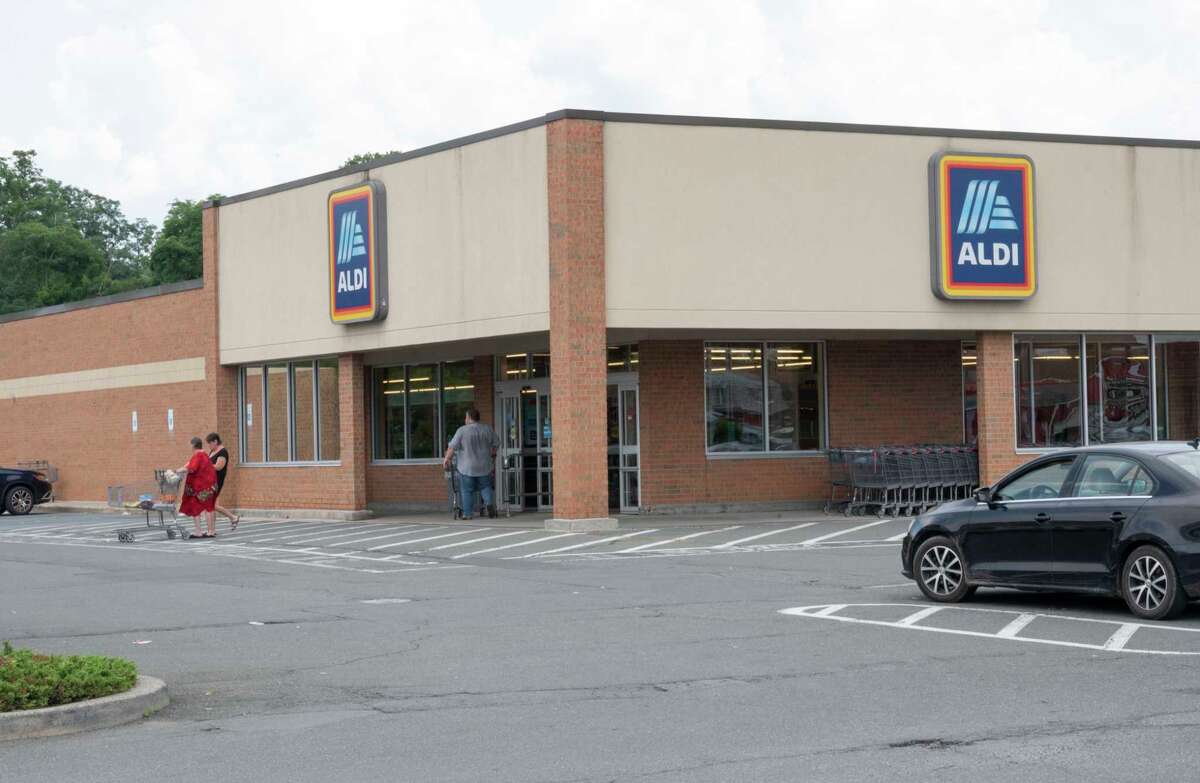 North Greenbush adds Aldi grocery store next door to Chick-fil-A