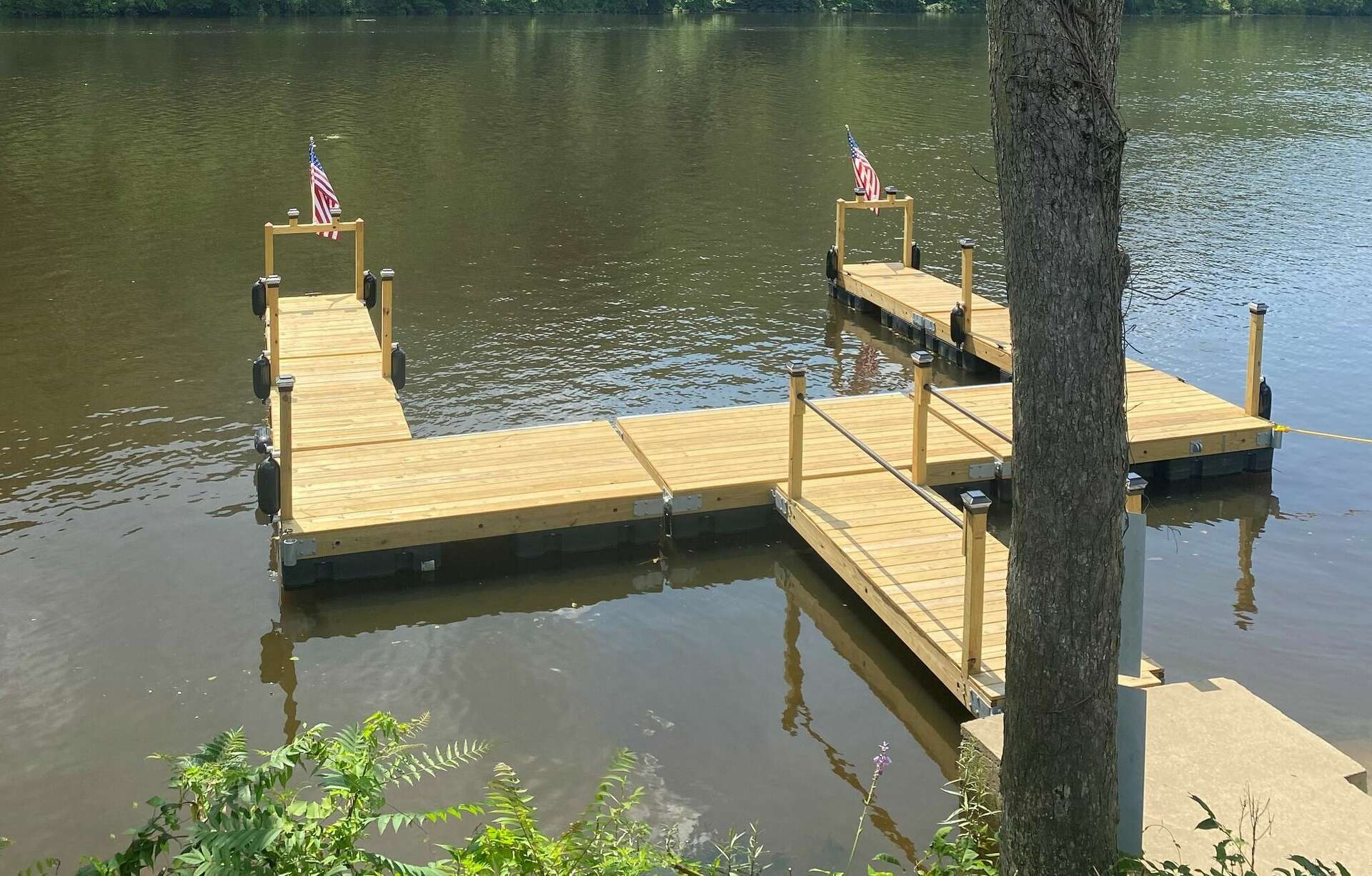 Seasonal waterfront restaurant Dock 34 opens in Seymour