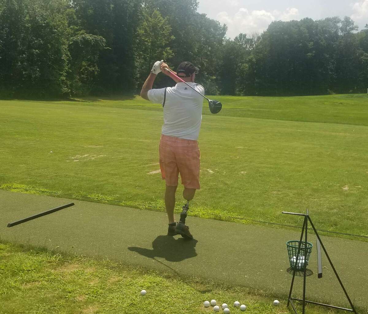 Golfer Ken Green keeps competing despite pain at CT Open golf event
