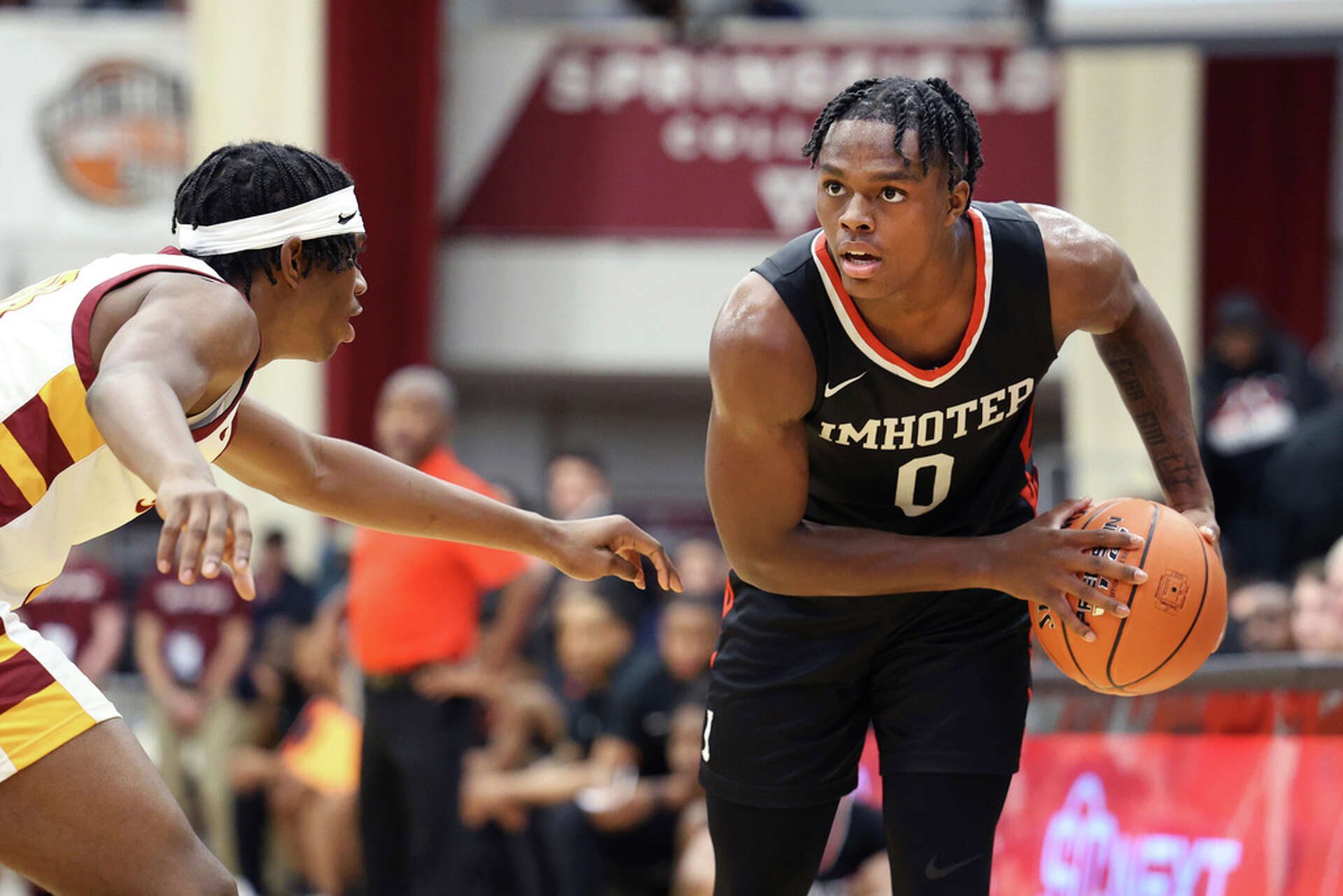 Abraham, Nowell sign national letters of intent with UConn men