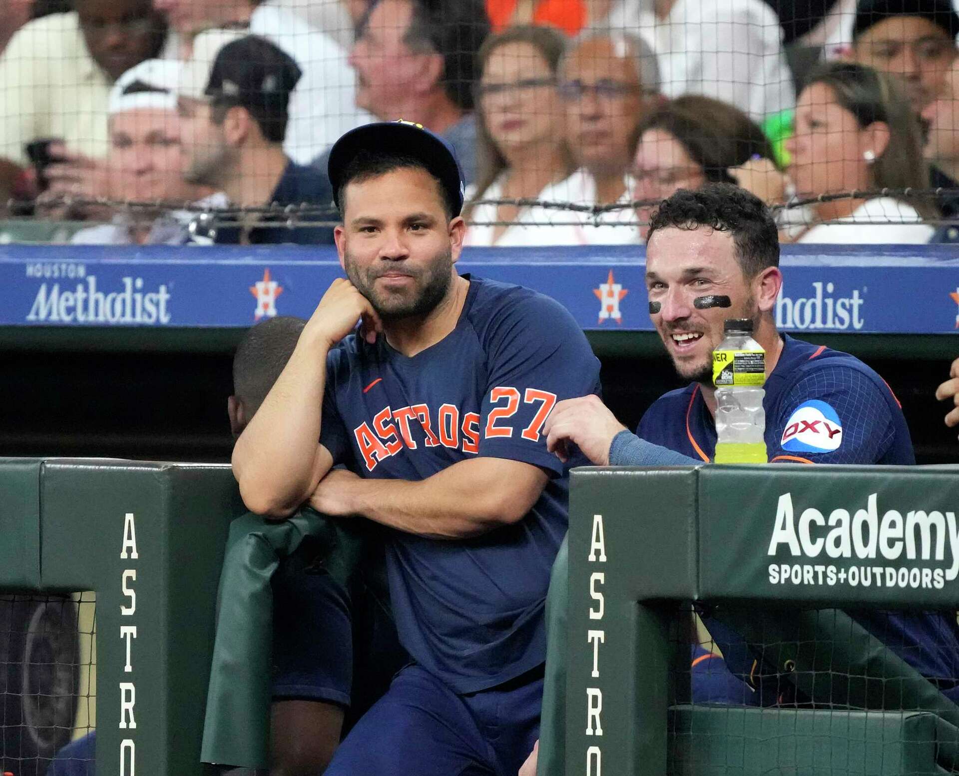 Jose Altuve open to changing positions for Astros to sign Alex Bregman