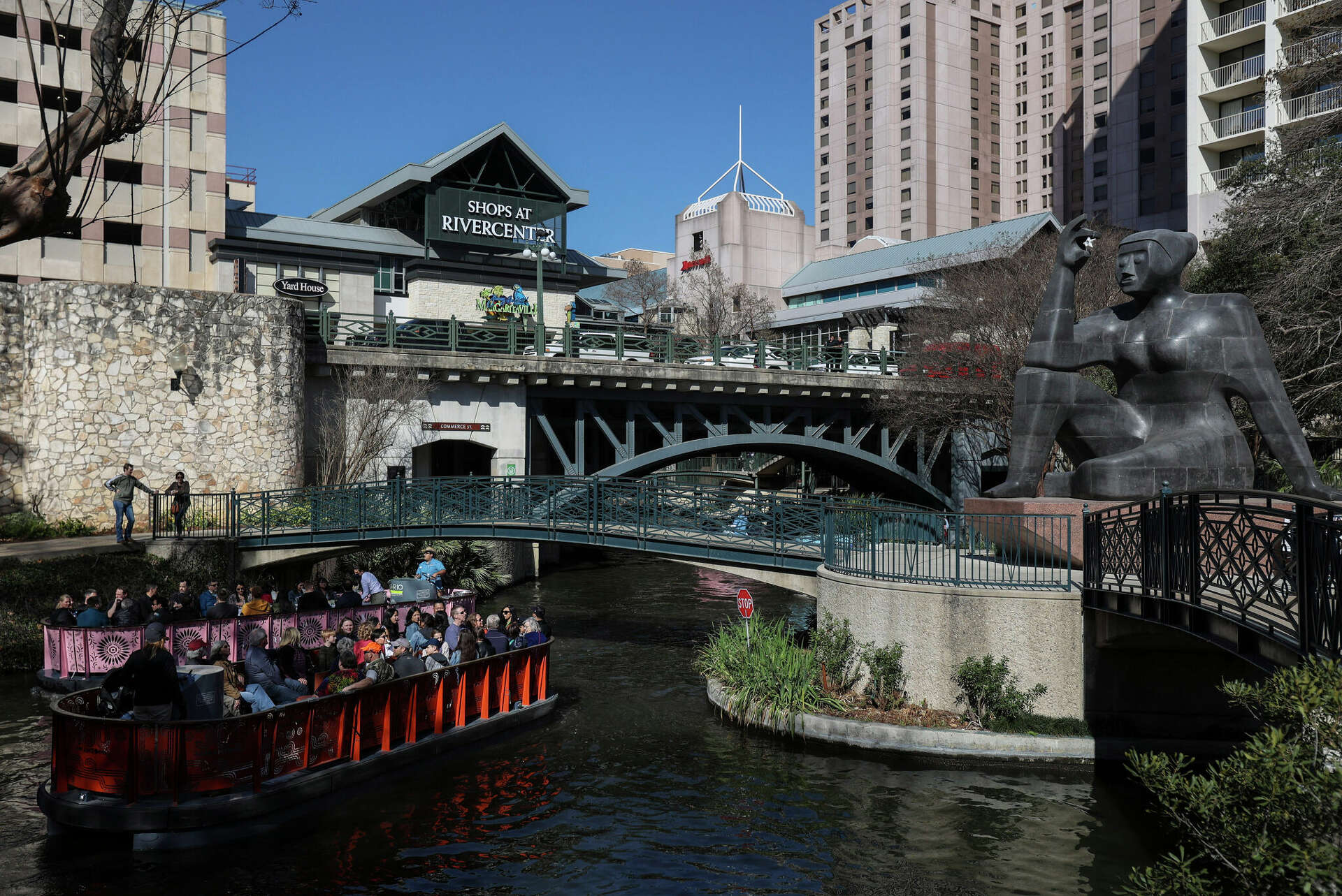What you can and can't do on the San Antonio River Walk