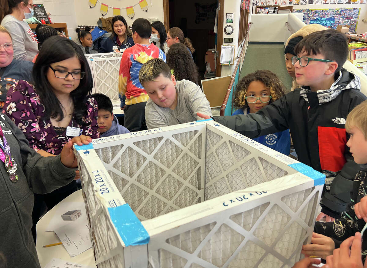 Middletown students' DIY air filters testing for EPA certification