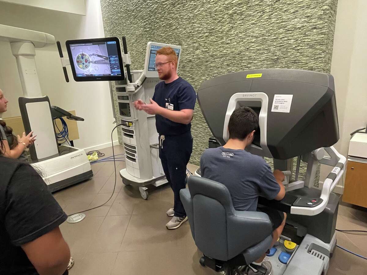 Midland Health: da Vinci simulator comes to Midland Memorial