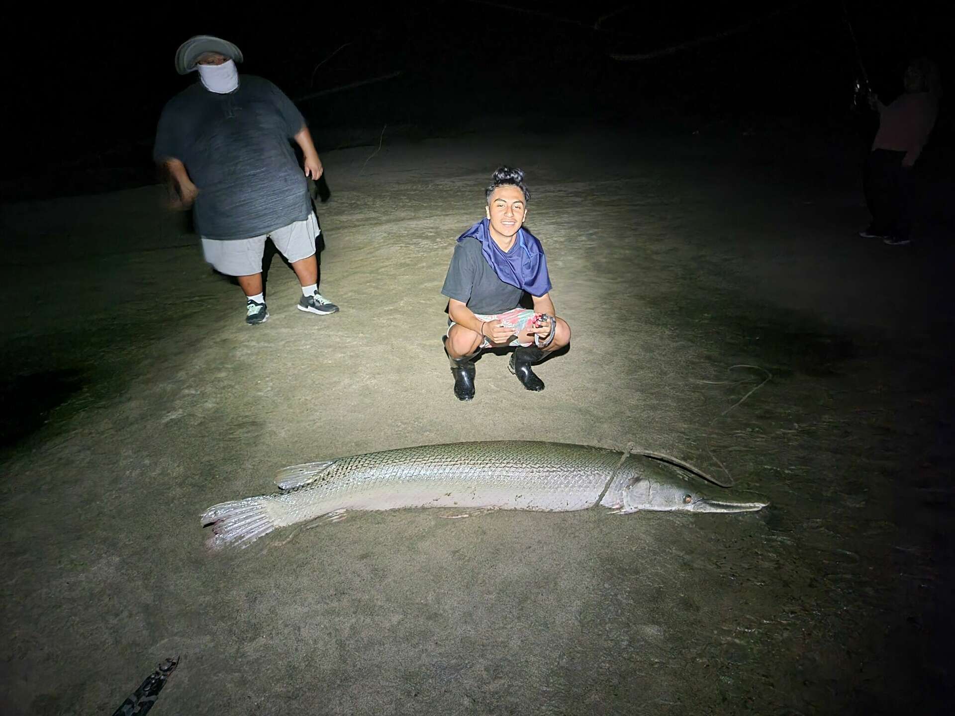 Houston angler catches massive, 250-pound alligator gar in local bayou