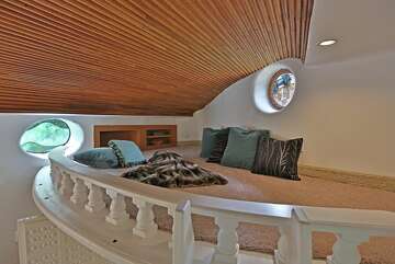 California’s famous ‘Whale House’ hits the market in Santa Barbara