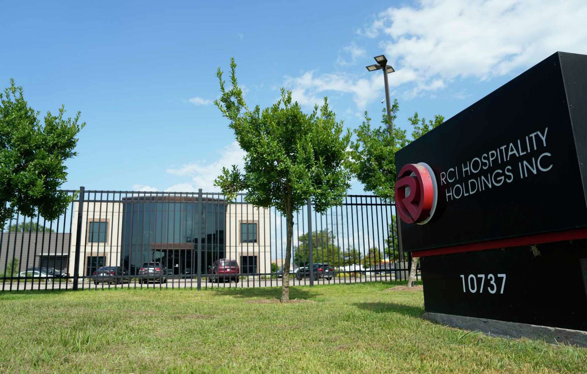 RCI Hospitality executives step down after $8M NY tax indictment