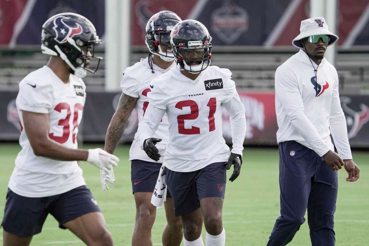 Houston Texans: Receiver John Metchie practices for first time