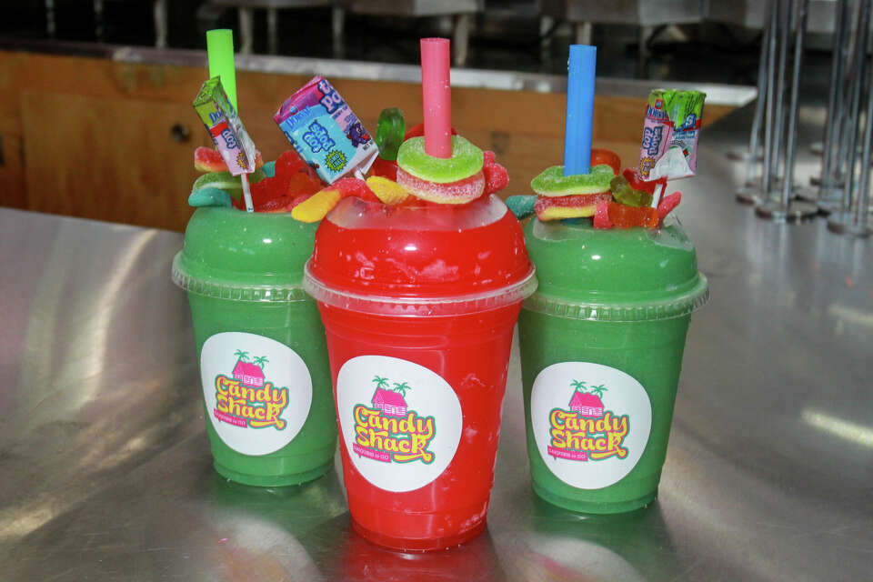 Houston bars with boozy slushies, frozen drinks to beat summer heat