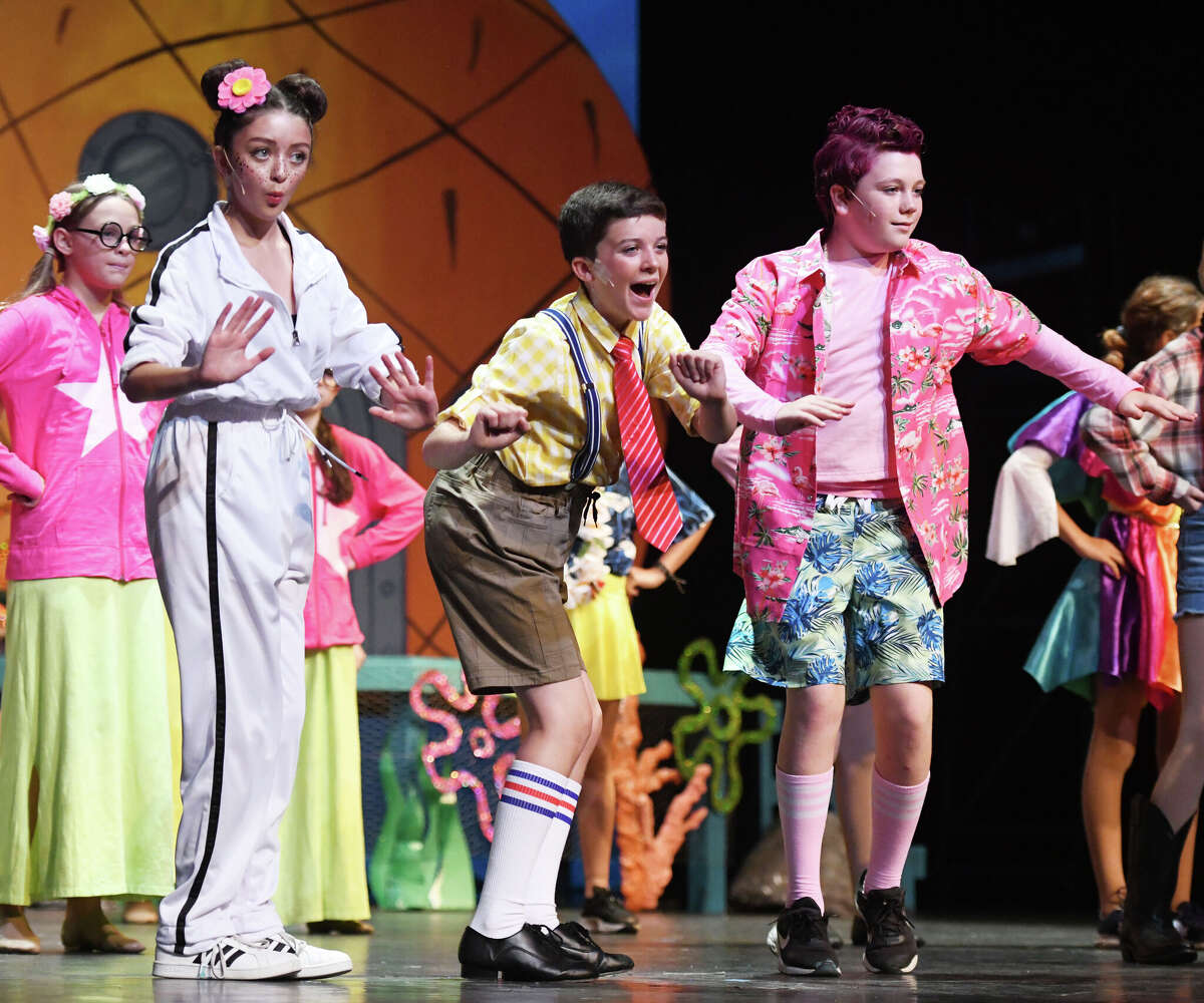 Photos: Darien students perform summer workshop "Spongebob"