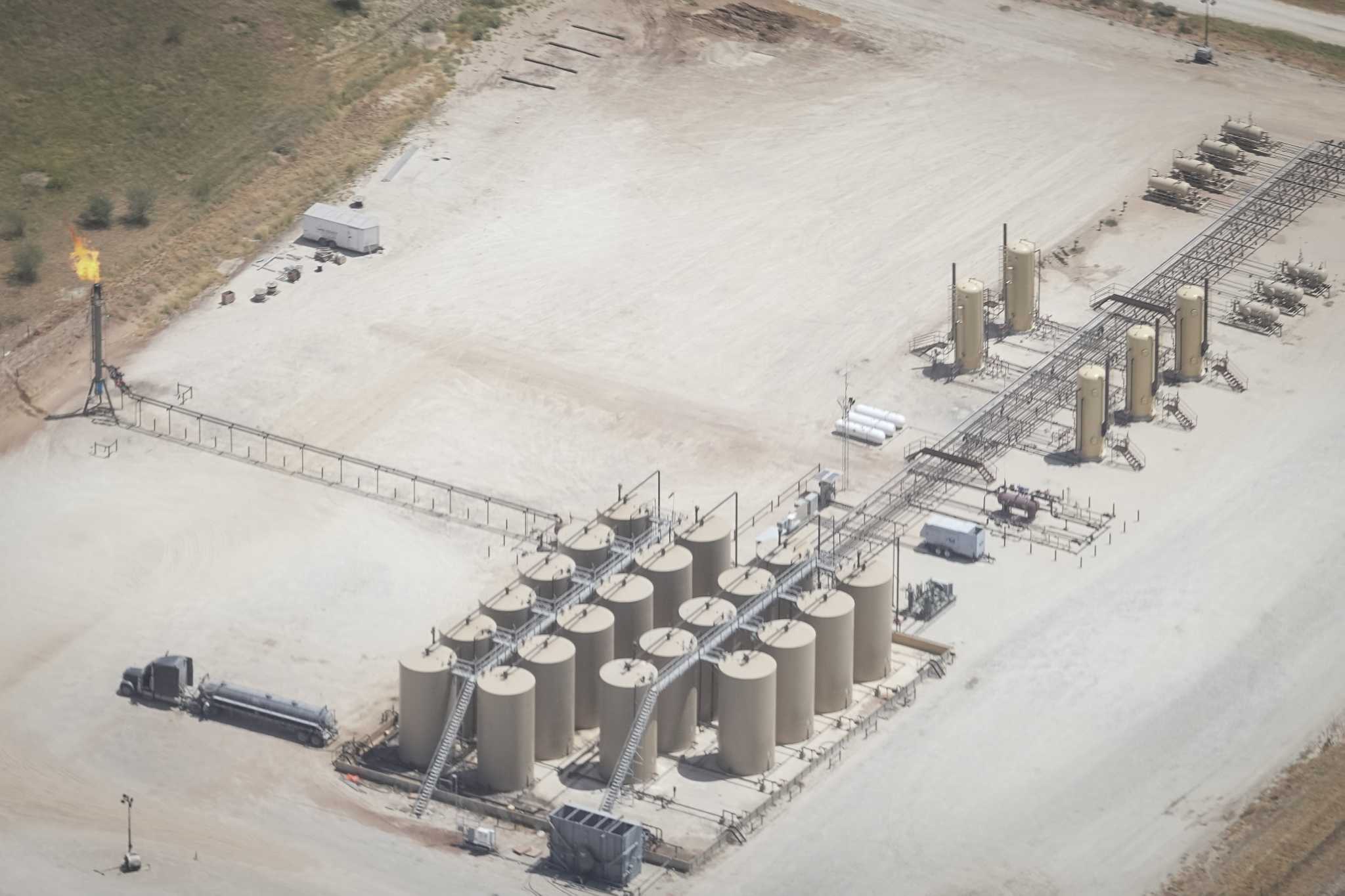 Flaring in South Texas' Eagle Ford highlighted in flyover