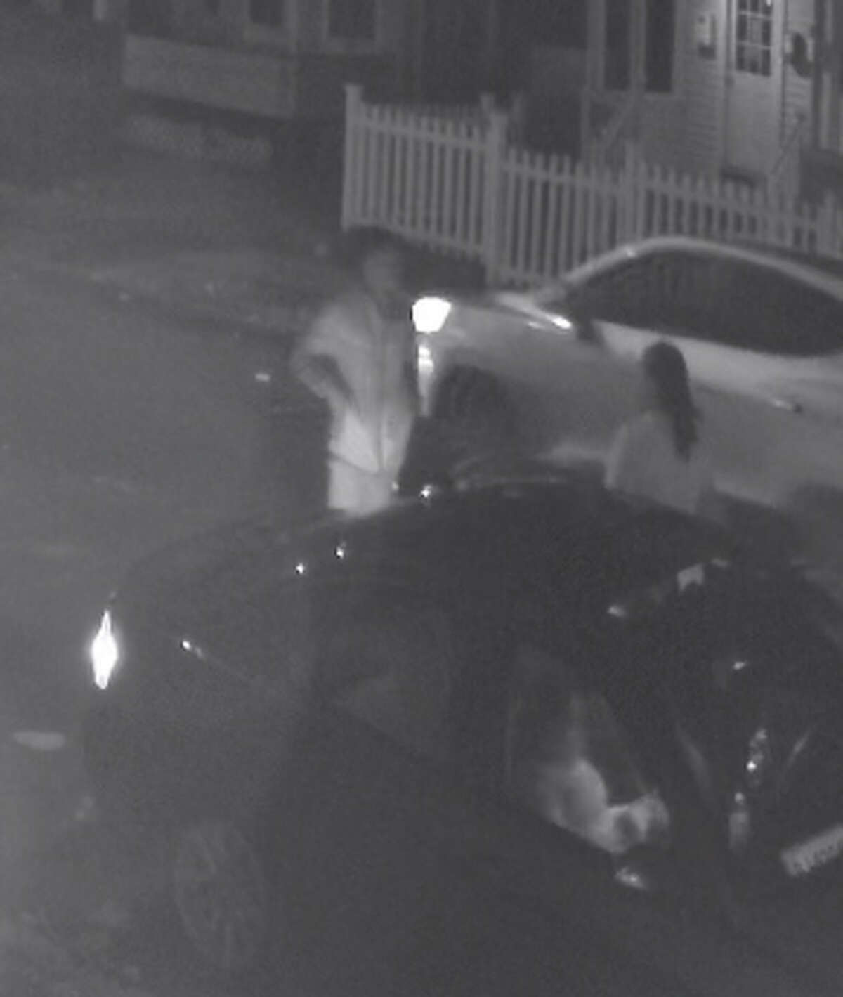 Police looking for person that shot 8-year-old in Bridgeport