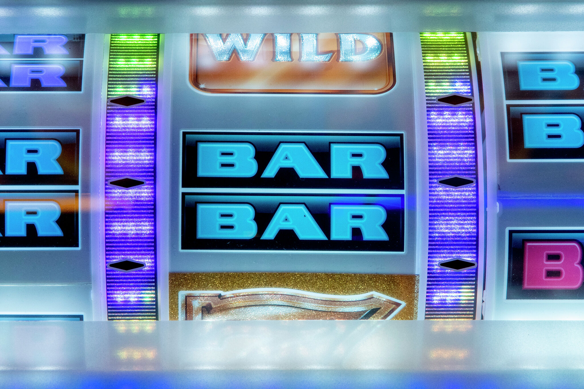 Wood River man charged with slot machine fraud