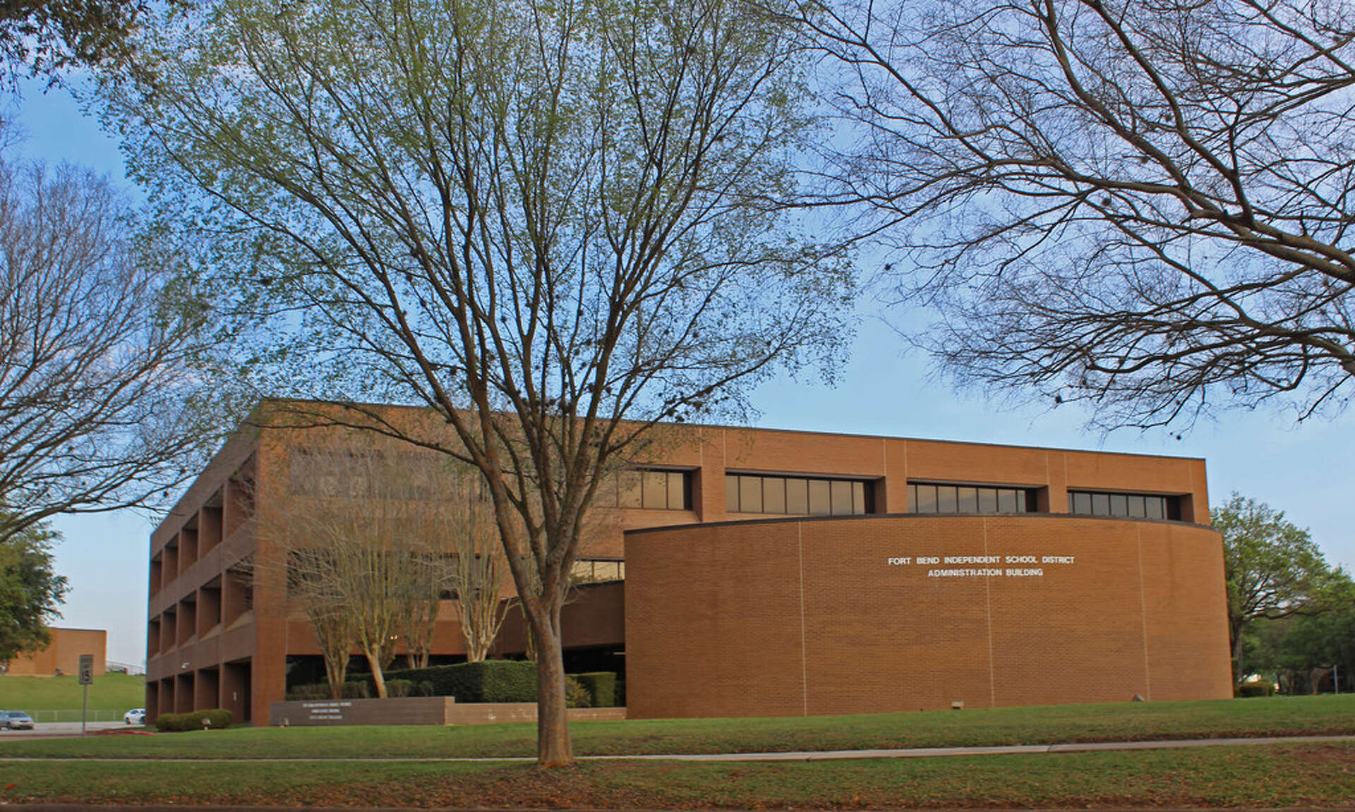 Fort Bend ISD by the numbers: How the district stacks up