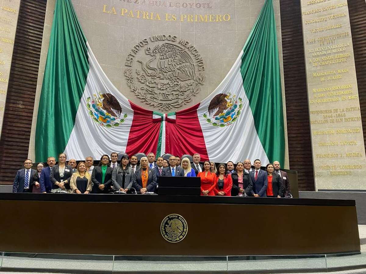 Laredo mayor Trevino honored by Mexican Legislature in Mexico City