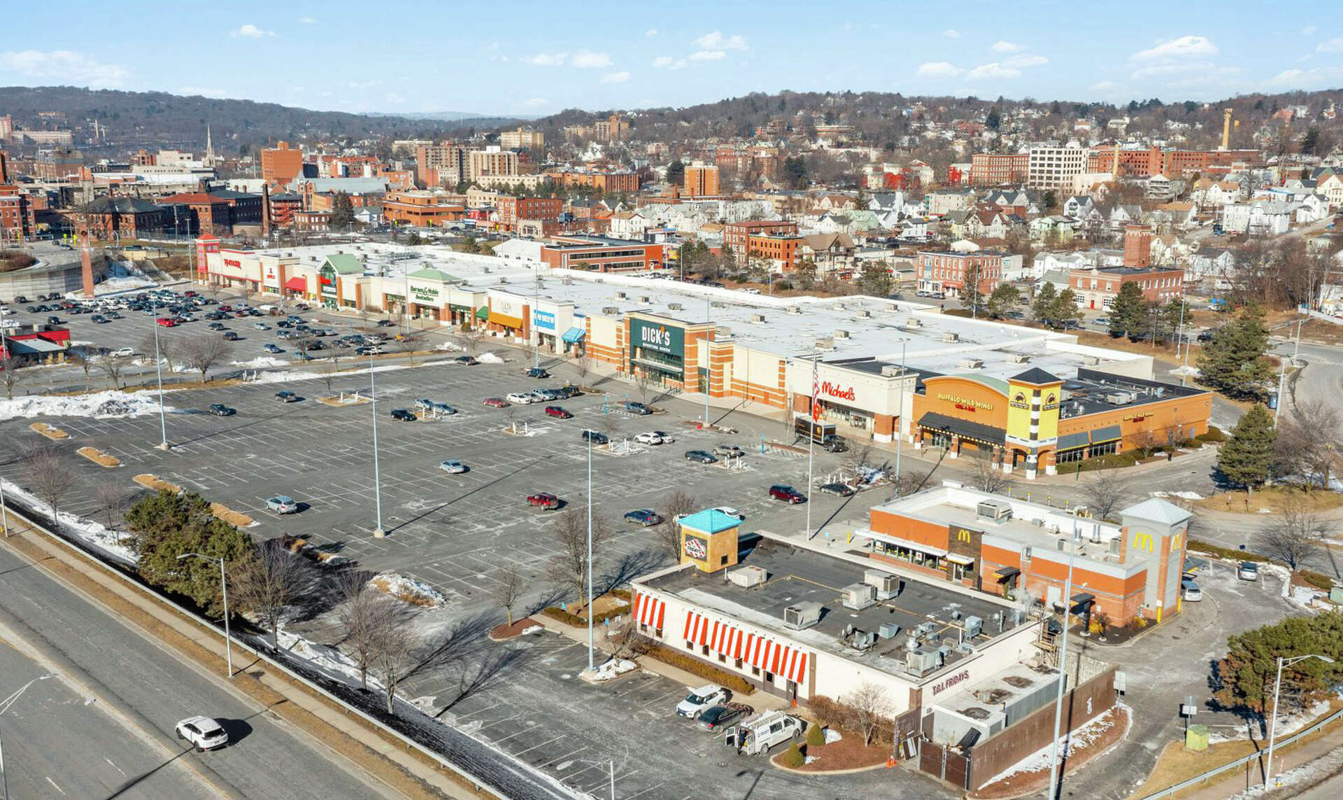 Burlington to relocate from Waterbury mall to Brass Mill Commons