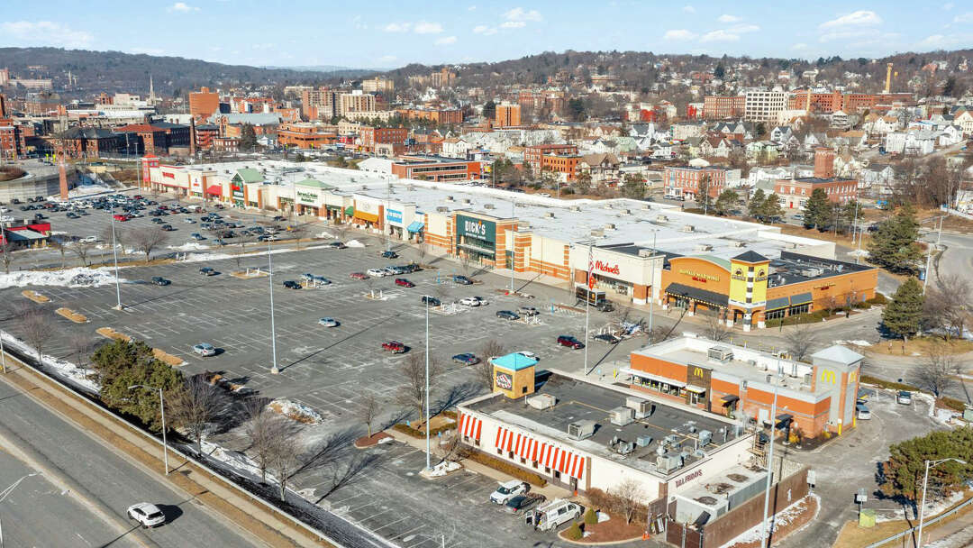 Michaels to close its CT Brass Mill Commons store in early 2025