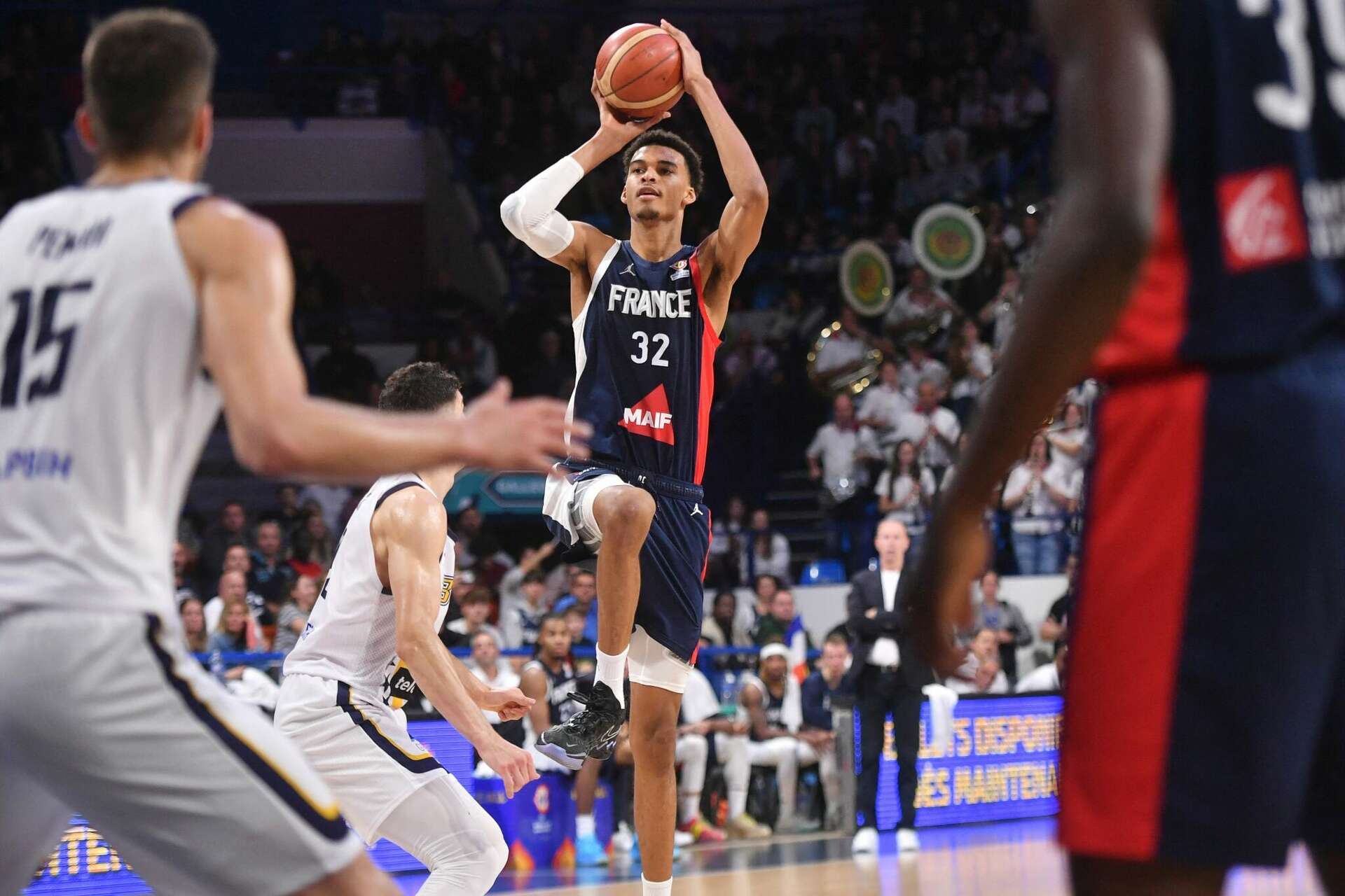 Victor Wembanyama commits to play for France in 2024 Paris Olympics