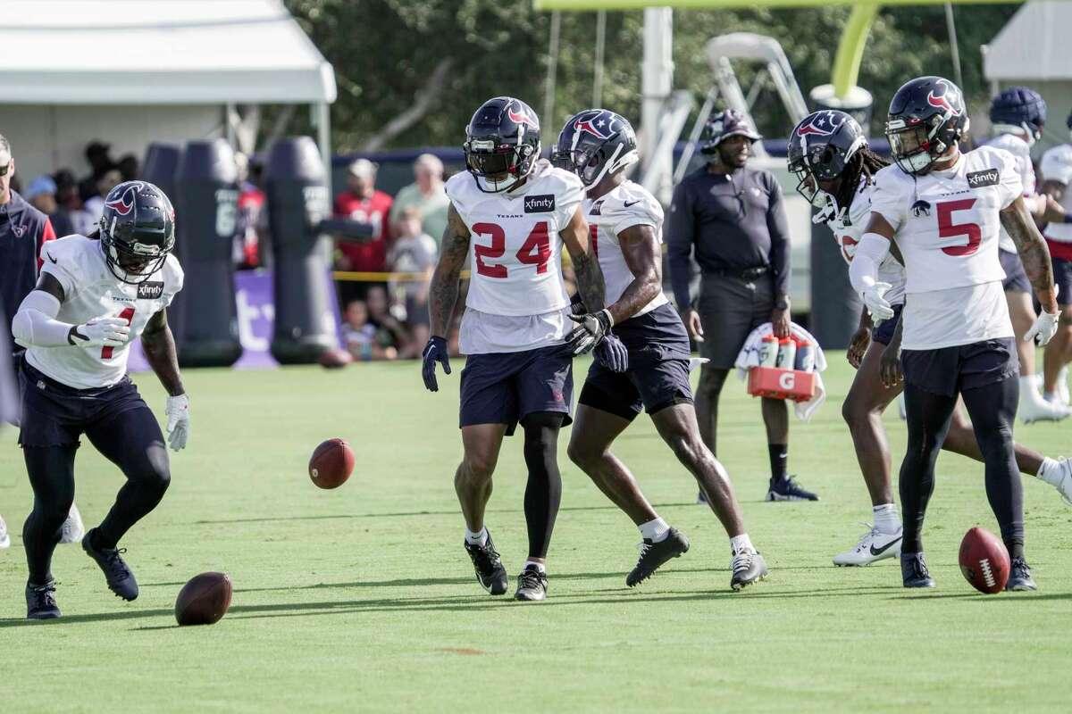 Houston Texans: Dameon Pierce should be a key cog in revamped offense