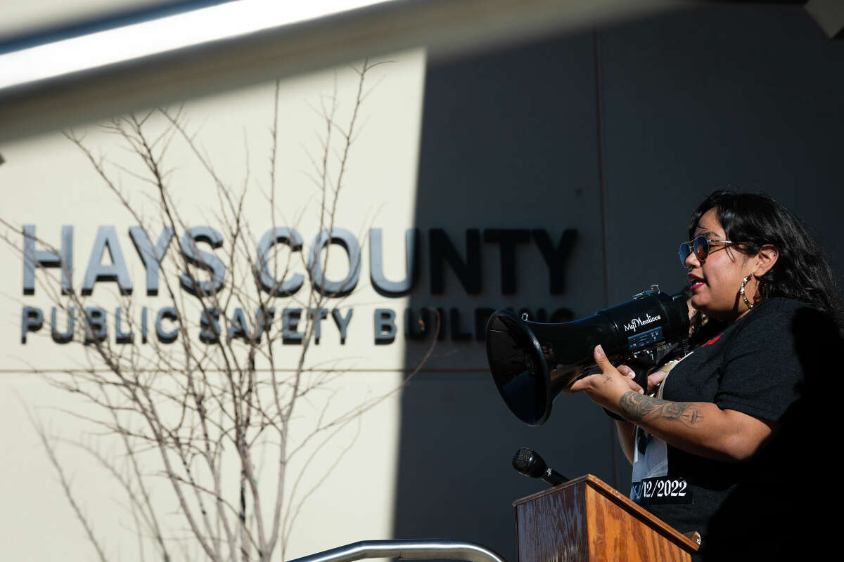 Joshua Wright’s family sues corrections officer who killed him