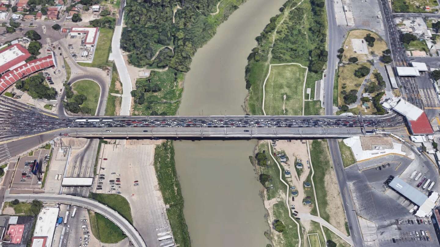 Texas-Mexico border bridges: Over $1M of cocaine, fentanyl