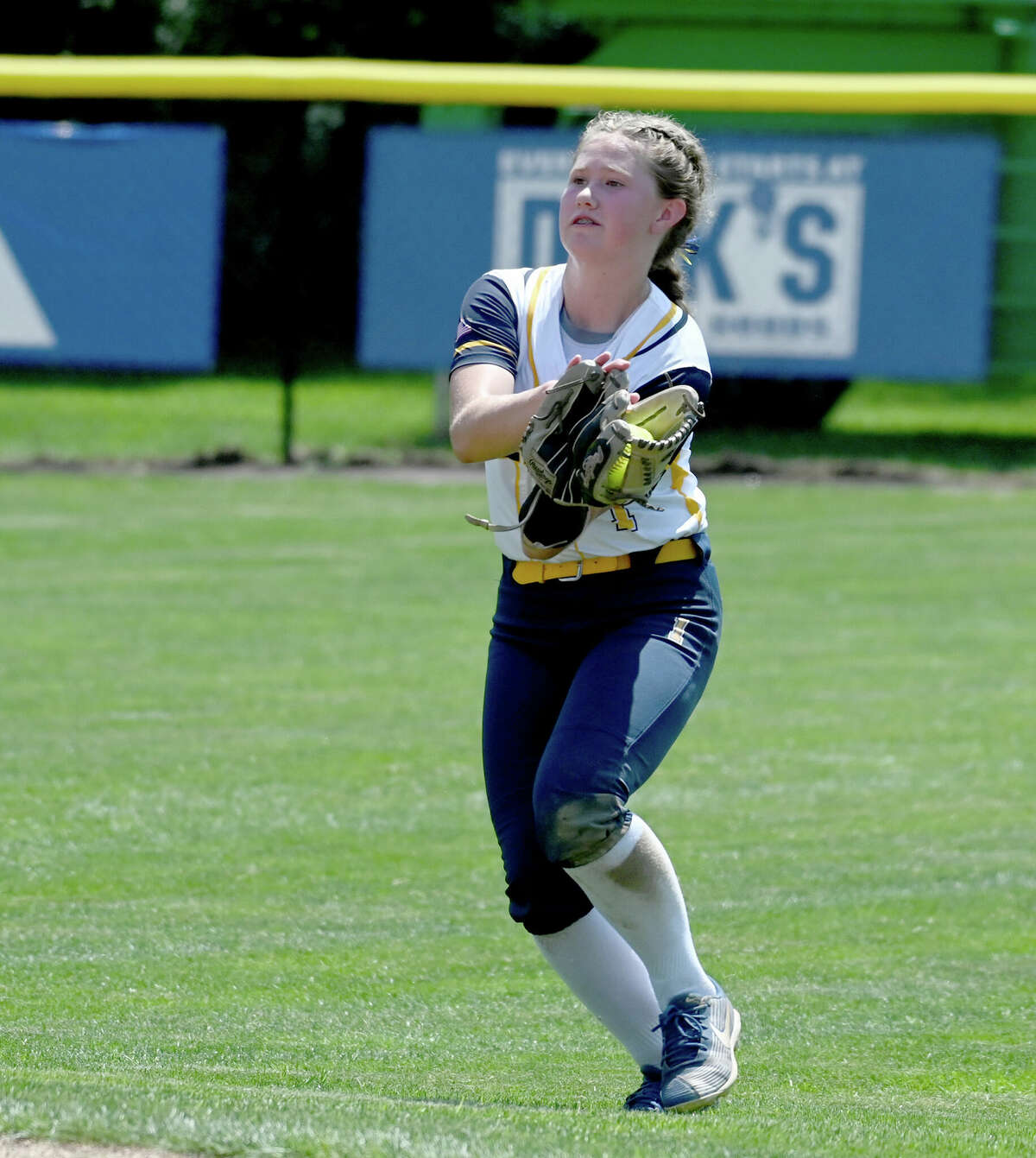 Milford, Connecticut Little League softball wins New England Regional