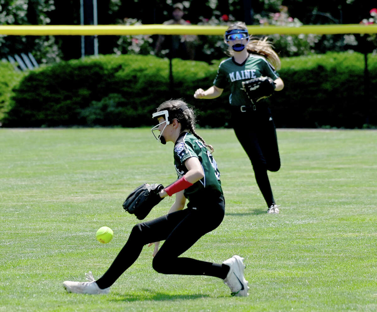 Milford, Connecticut Little League softball wins New England Regional