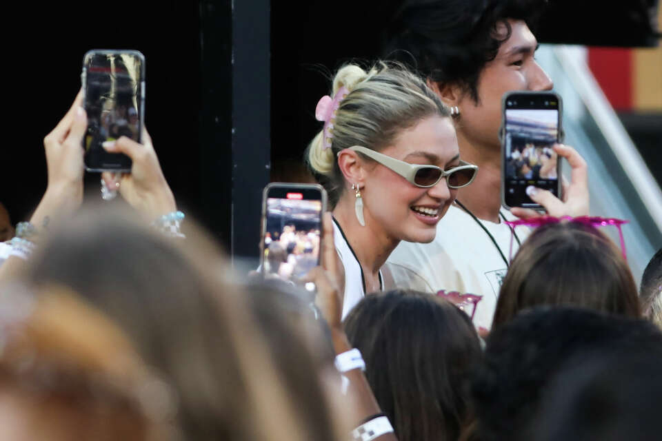 Photos: Day 1 of Taylor Swift's Eras Tour in Santa Clara