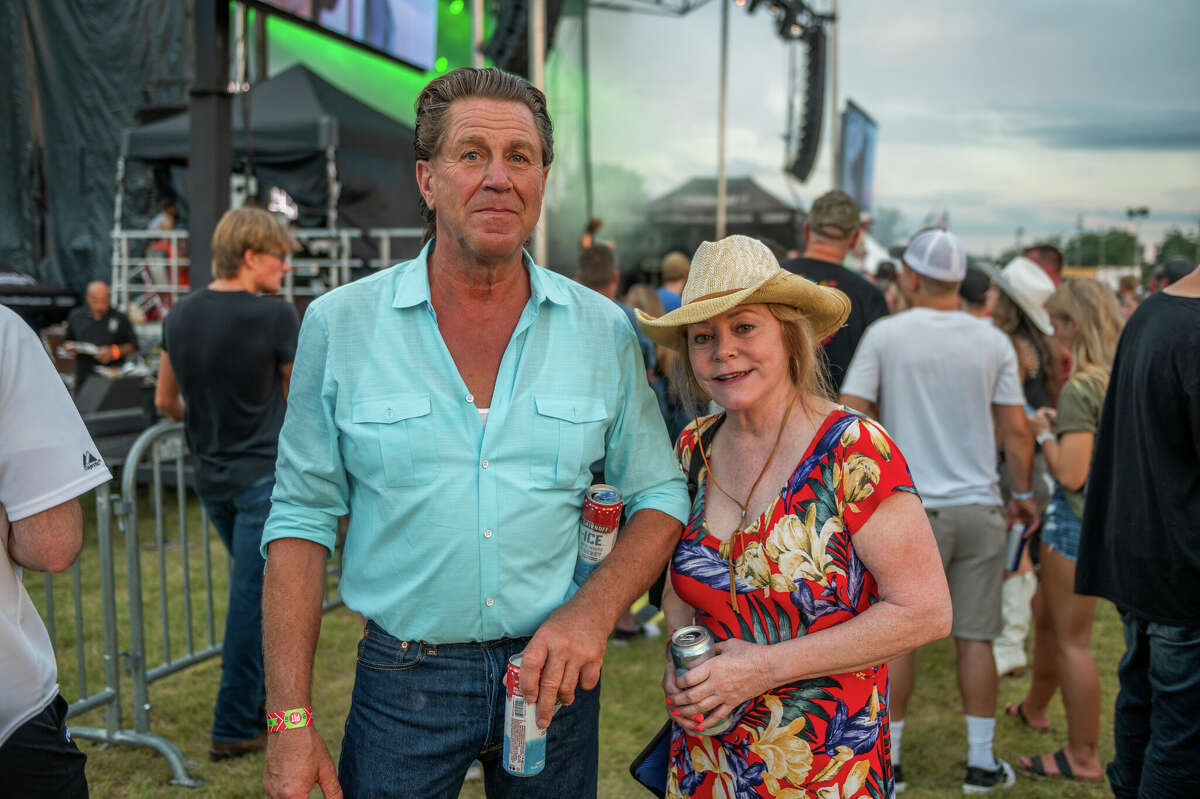 Bailey Zimmerman rocks Tailgates N’ Tallboys Festival in Midland