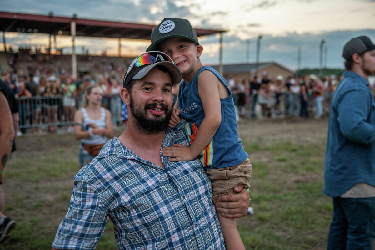 Bailey Zimmerman rocks Tailgates N’ Tallboys Festival in Midland