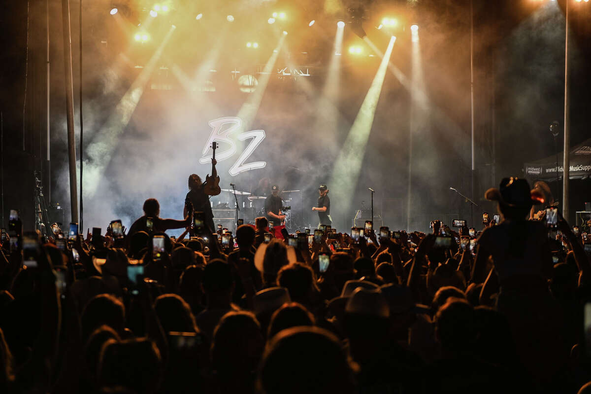 Bailey Zimmerman rocks Tailgates N’ Tallboys Festival in Midland