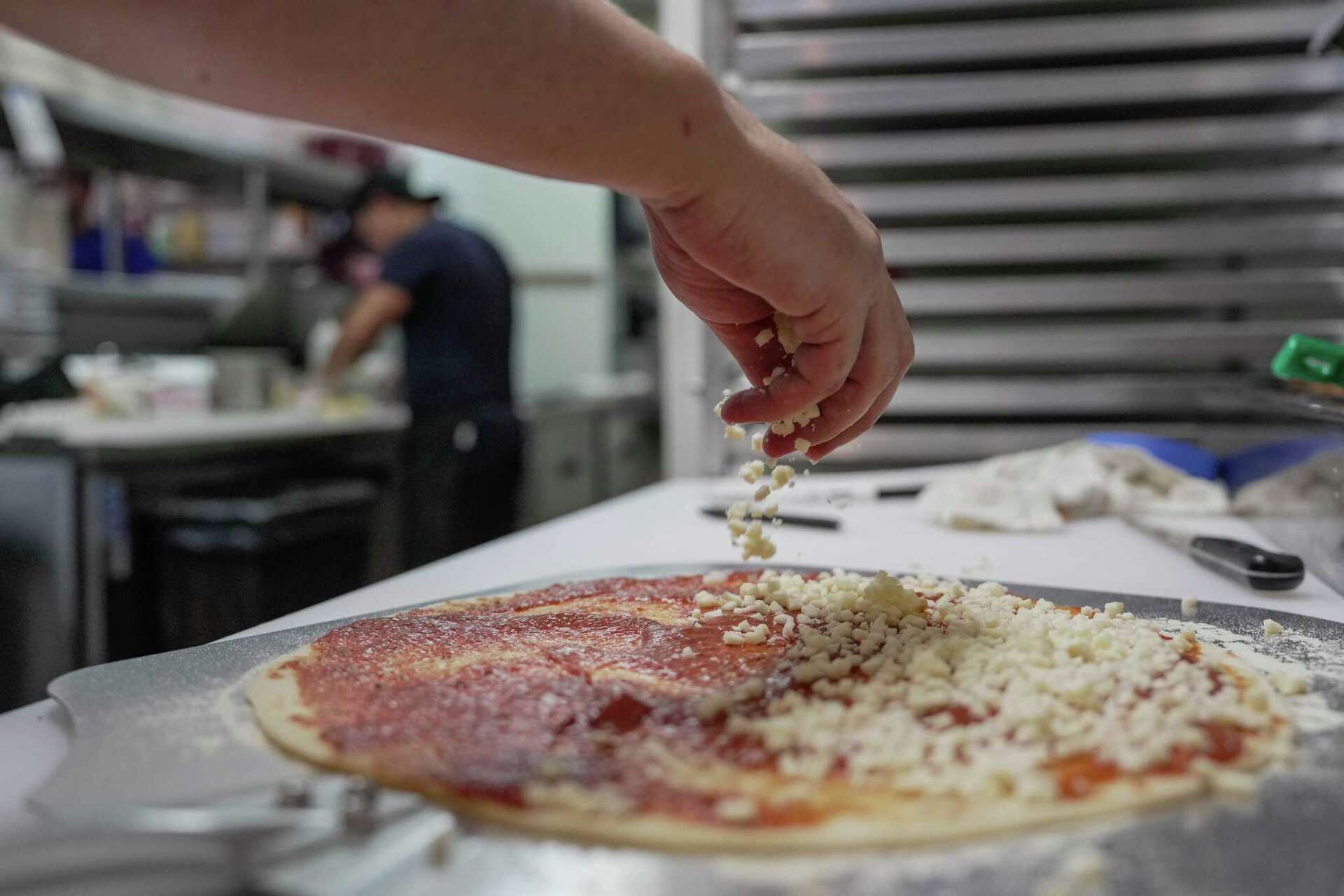 Houston pizza restaurant Nonno’s opens with Chicago tavern-style pies