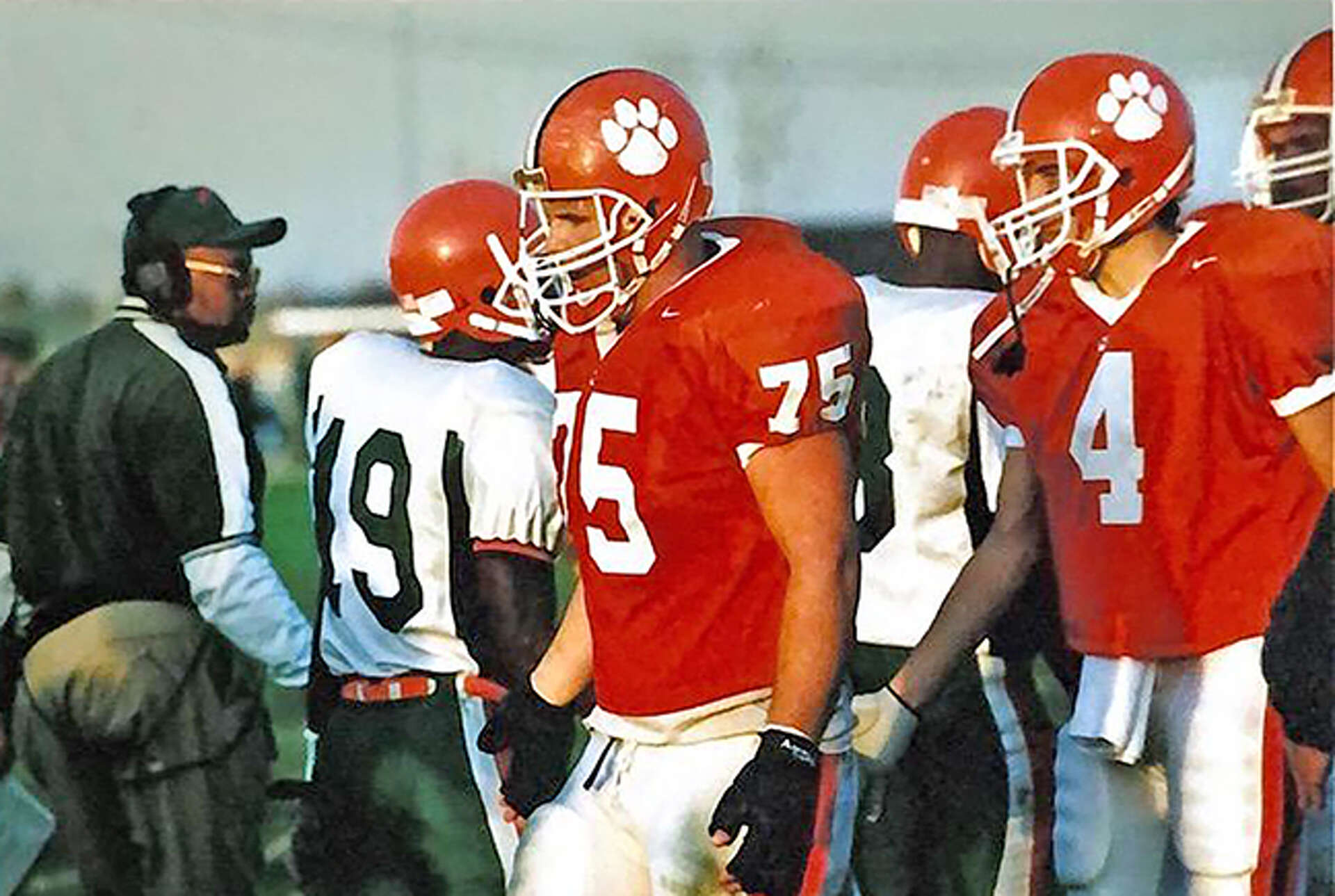 Edwardsville Hall of Fame is inducting the 2001 football team